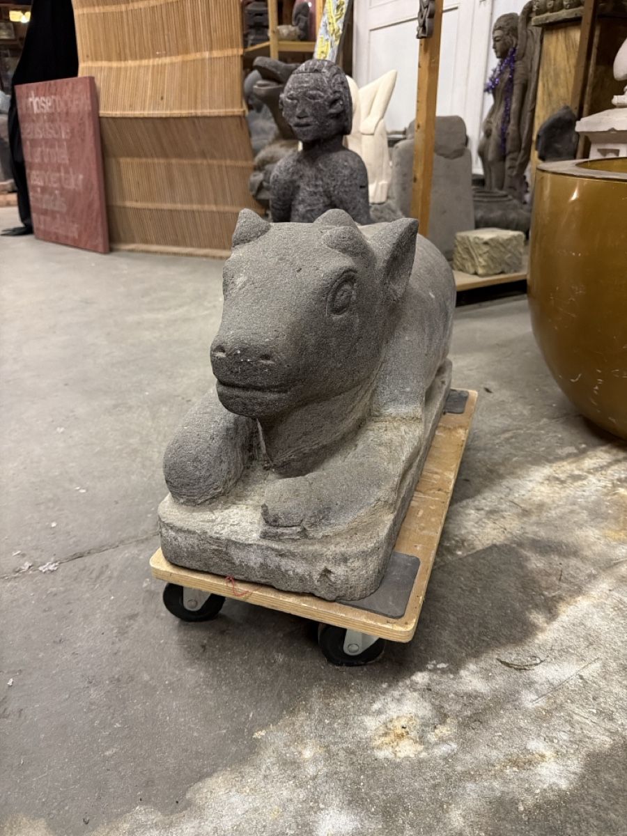Antike Steinfigur Kuh, ca. 40cm hoch – Gartendeko (Neu (gemäss ...