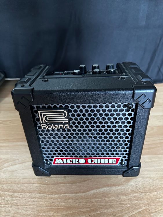 Guitar Amp Roland Micro Cube (Gebraucht) in Chur für CHF 100 – mit ...