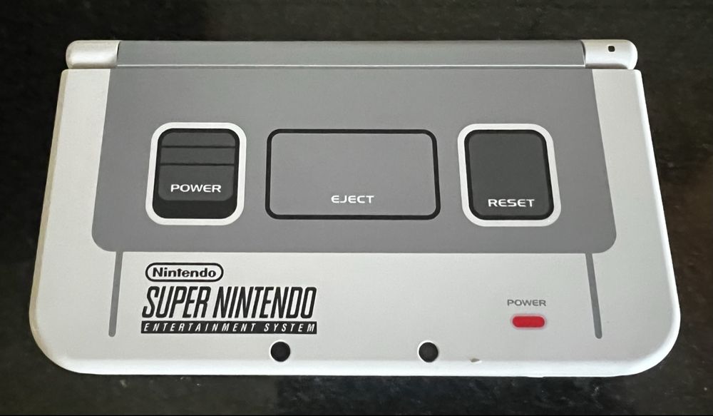 New Nintendo 3DS XL Super Nintendo / SNES Edition (Gebraucht) in Basel ...