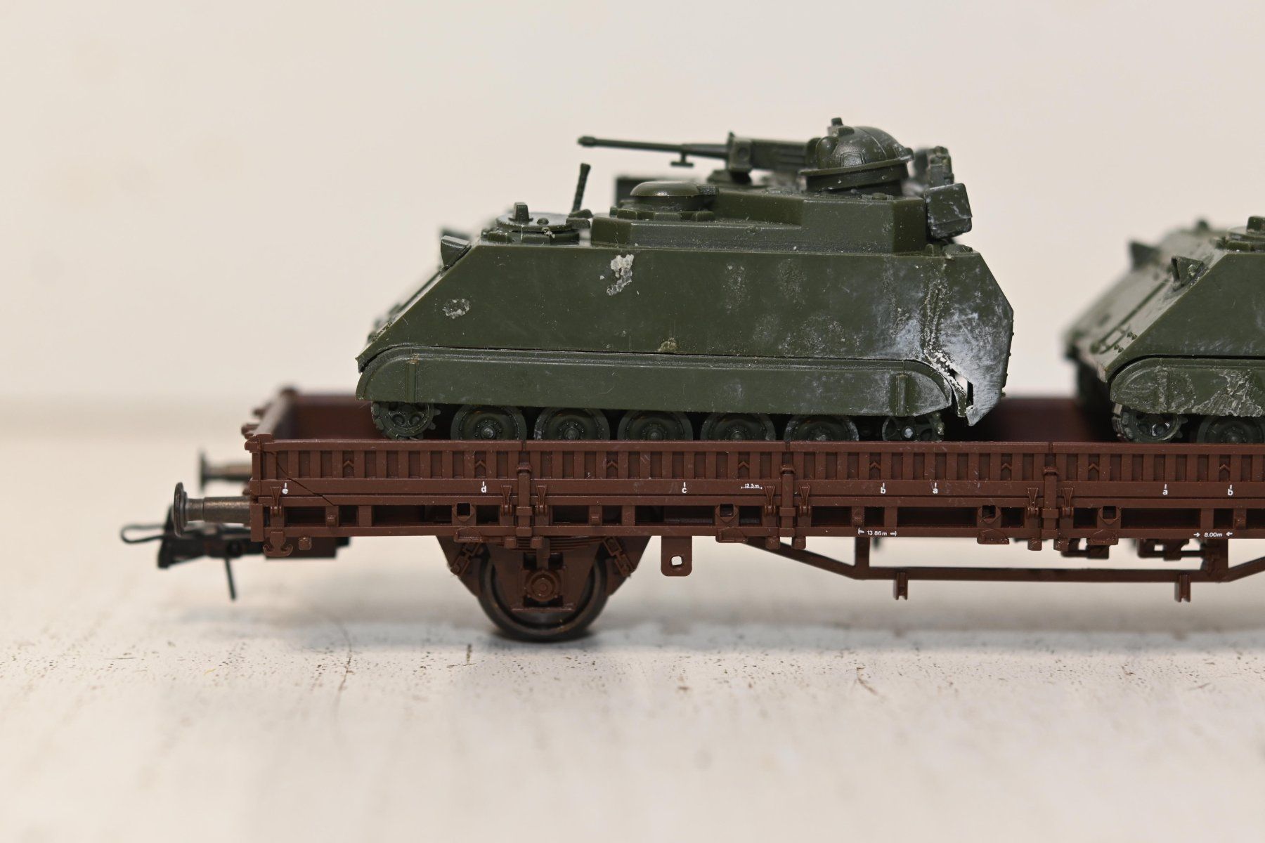 Militär Modellbahn Waggon mit Panzer, Roco HO/DC ohne OVP (Gebraucht ...