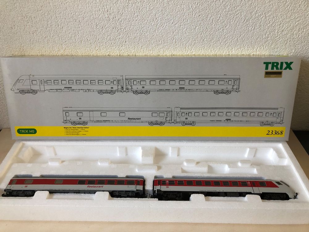 Trix 23368 Personenwagen-Set - zwei Wagen (Gebraucht) in Seltisberg für ...