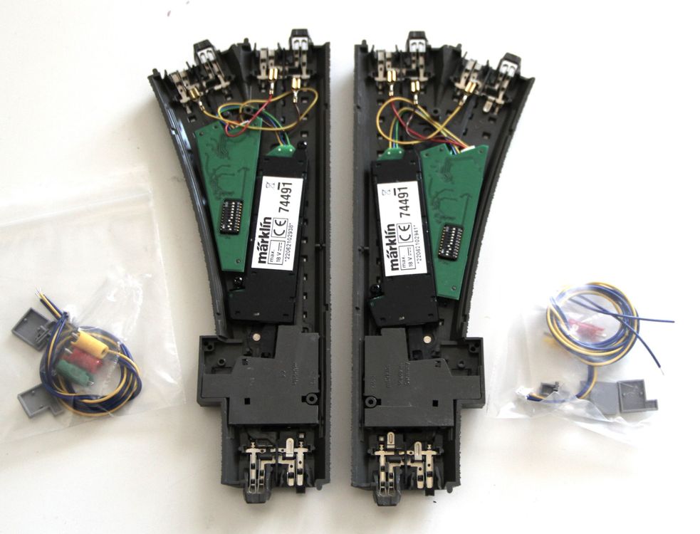 Märklin C Gleis elektr. Weichen 24611/12 und Digitaldecoder (Gebraucht) in Giebenach für CHF 72 ...