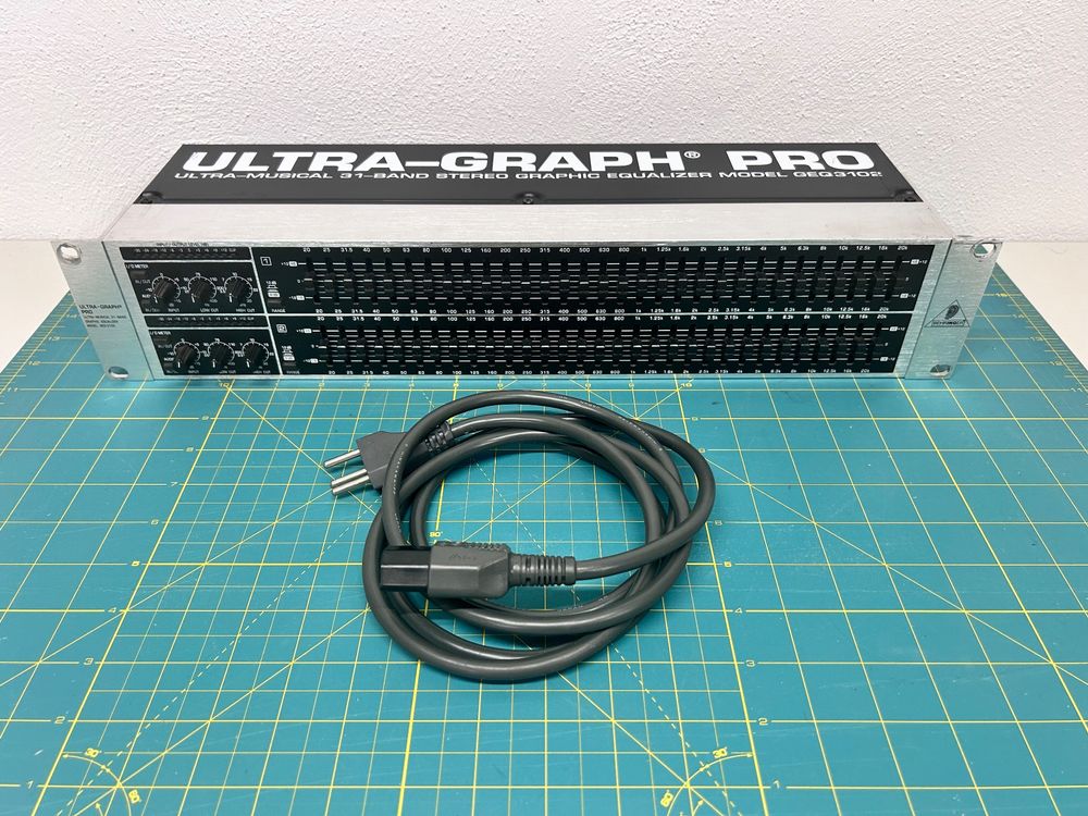 Behringer ULTRA-GRAPH PRO GEQ-3102 Sound Equalizer (Gebraucht) in ...