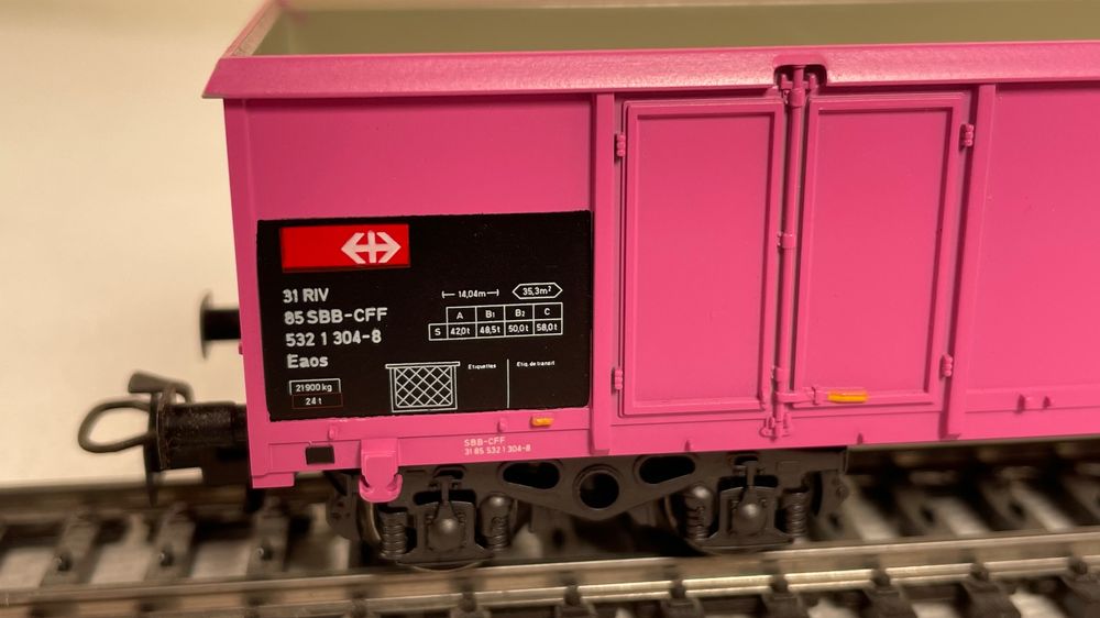 Märklin 4718 - SBB Eaos Hochbordwagen pink (Gebraucht) in Volketswil ...