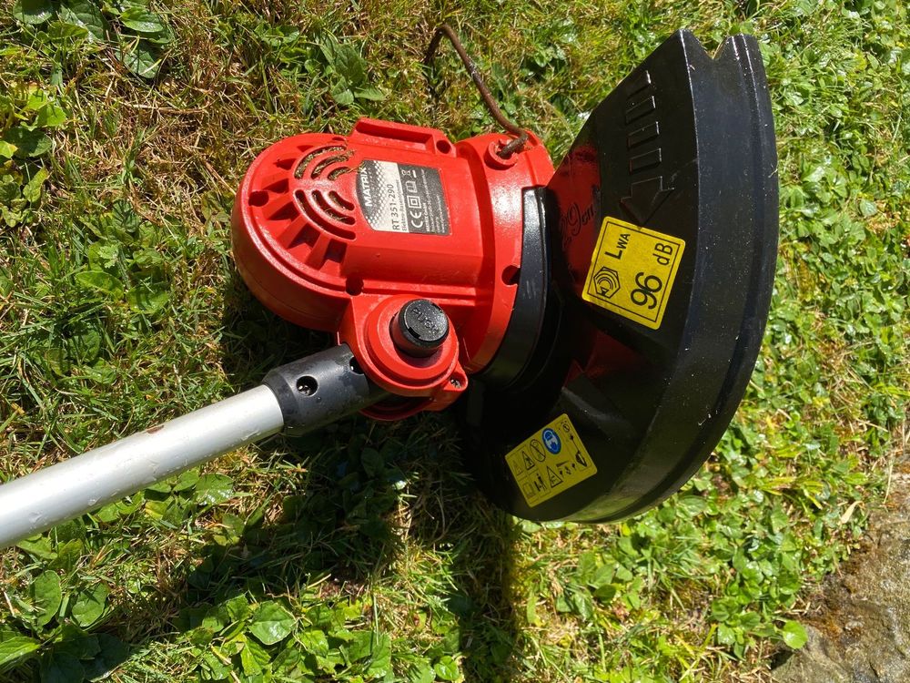 Matrix Elektro Rasen Trimmer (Gebraucht) in Villmergen für CHF 10 – nur ...