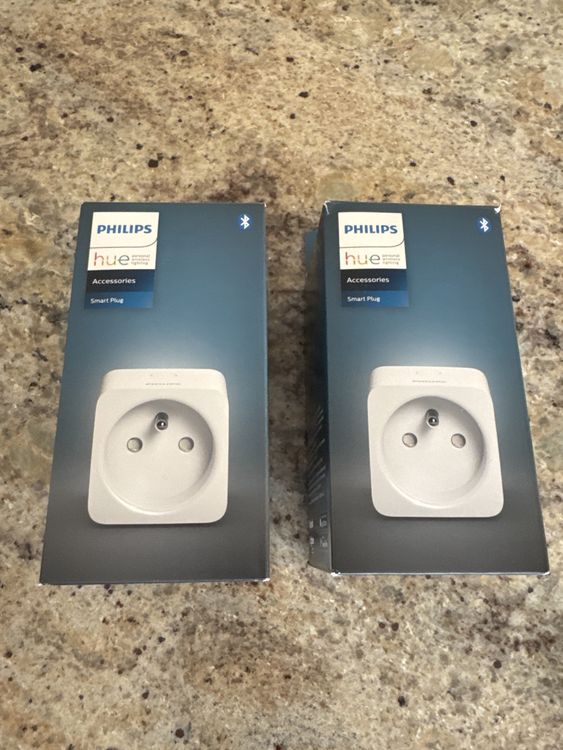 2x Philips Hue Smart Plug Bluetooth Wifi New (Neu und originalverpackt ...