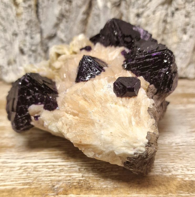 Lila Fluorit Rohstück 320g (Neu (gemäss Beschreibung)) in Matzingen für CHF 44 – mit Lieferung ...