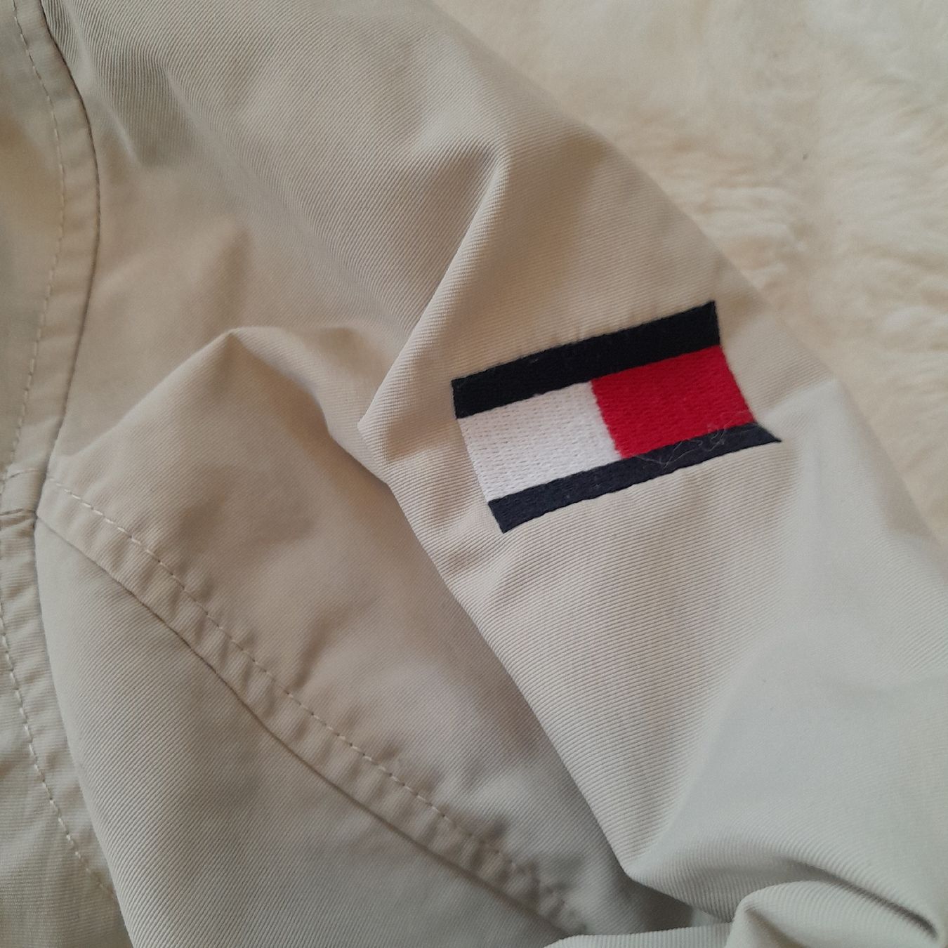 Veste Tommy Hilfiger, taille S/P, automne (D'occasion) à Renens VD pour ...