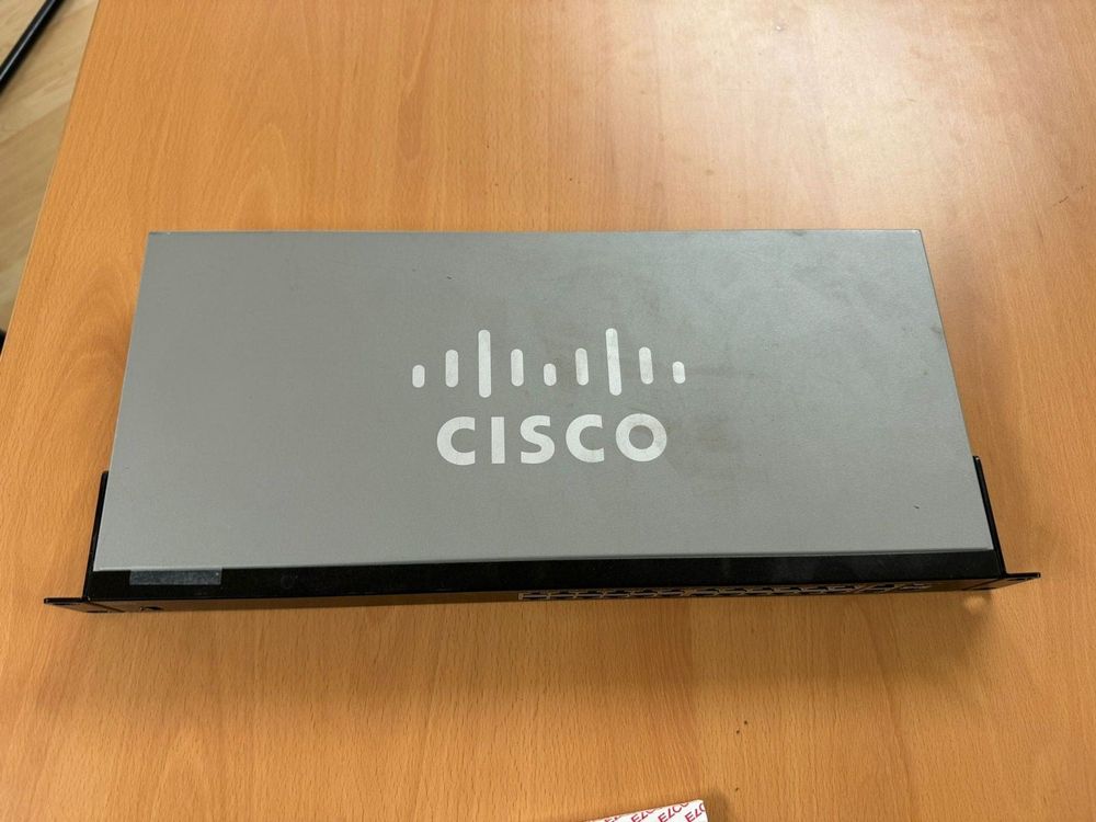 Cisco SG250-26 26-Port Gigabit Smart Switch (Gebraucht) in Mettmenstetten für CHF 15 – mit ...