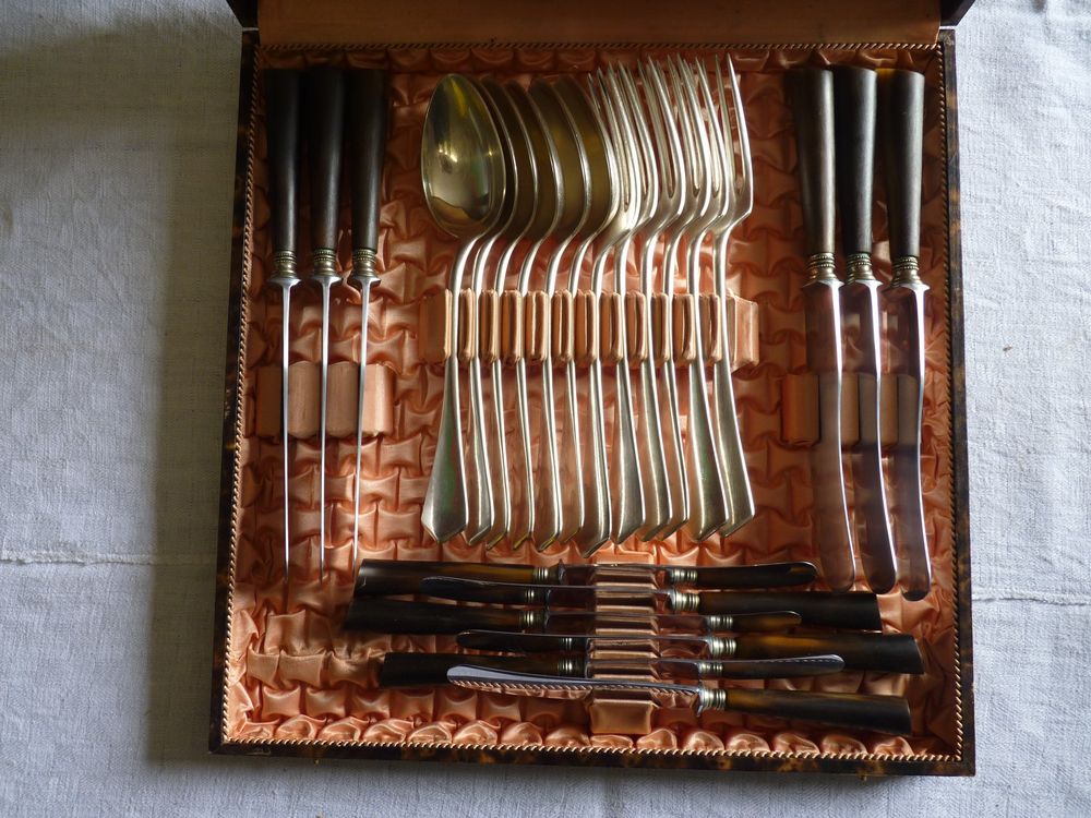 Antikes Silberbesteck- Set (Gebraucht) in Küsnacht ZH für CHF 25 – mit Lieferung auf Ricardo kaufen