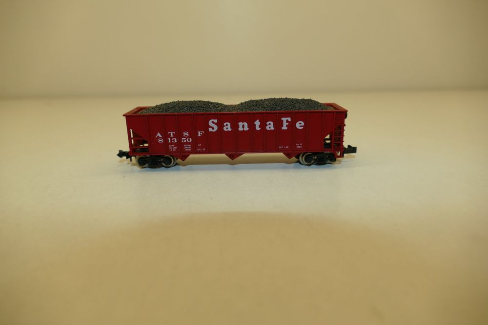 Atlas N: US Hopper Car Santa Fe beladen (Gebraucht) in Niederhasli für ...