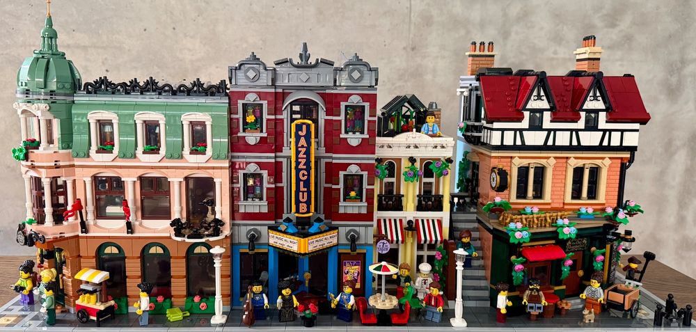 Drei LEGO Icons, Bauen mit Modulen Sets 10297, 10312 & 10350 (Gebraucht ...