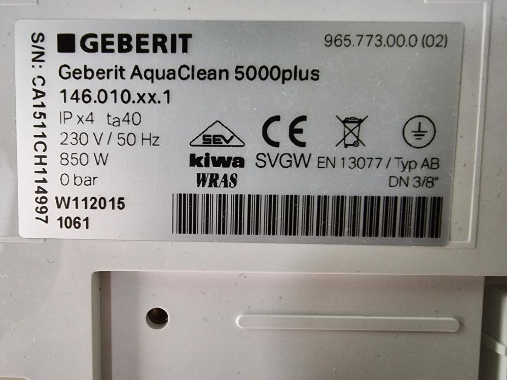 Geberit AquaClean 5000 Plus WC Warm-Dusche (Gebraucht) in ...