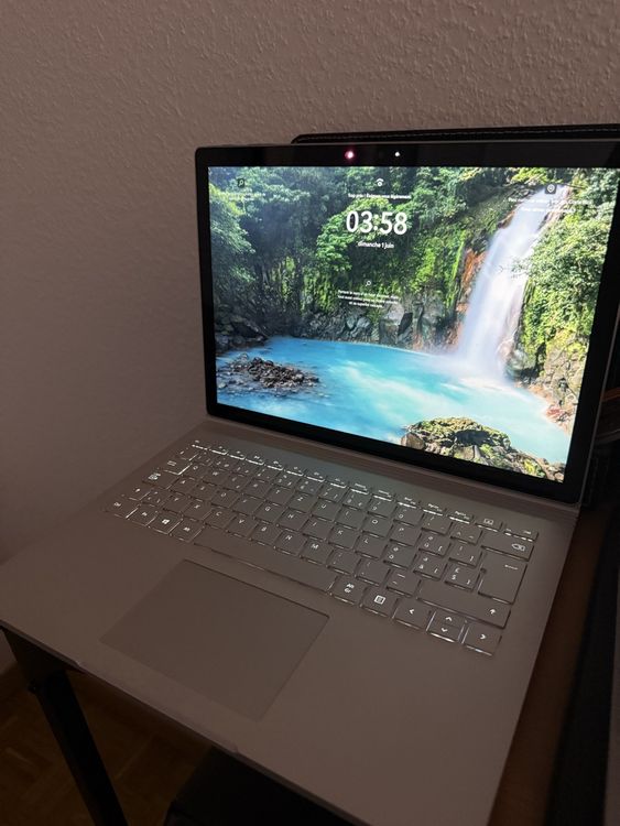 Microsoft Surface book pro 2 (Gebraucht) in Meyrin für CHF 100 – mit ...
