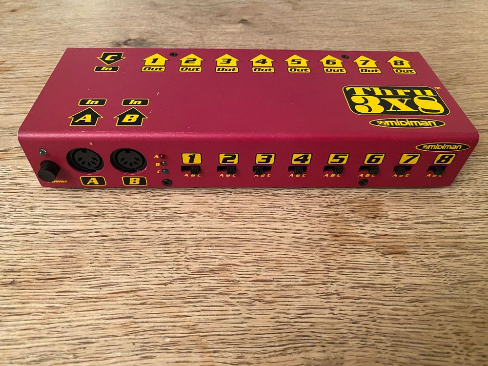 Midiman Thru 3x8 Midi Switcher (Gebraucht) in Schlieren für CHF 116 ...