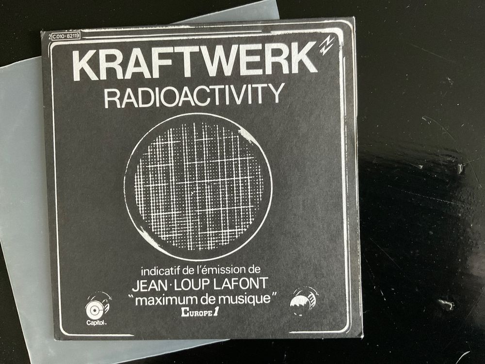 Kraftwerk Radioactivity single 7 (Gebraucht) in Delémont für CHF 8 ...