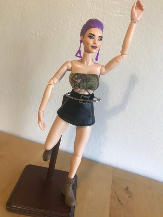 Action figure body with Barbie head sculpt OOAK with stand (Gebraucht ...