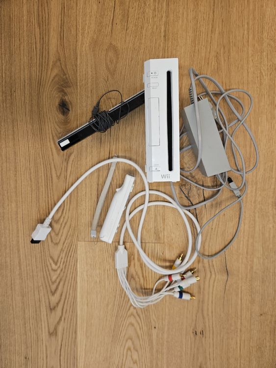 Nintendo Wii Konsole Defekt (Defekt) in Rothenburg für CHF 20 – mit ...
