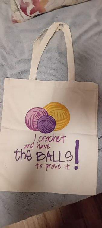 Tasche mit 500gr.Restwolle + Strickheft (Neu (gemäss Beschreibung)) in Burgdorf für CHF 6 – mit ...