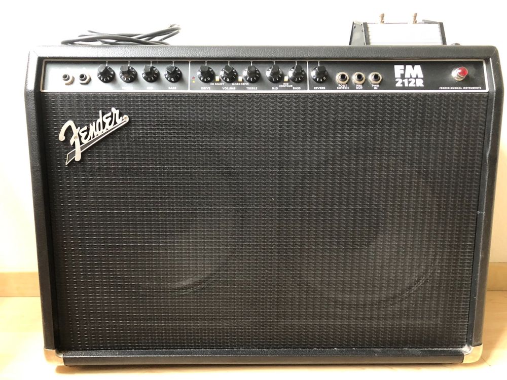 Fender Frontman 212R Amplifier + Footswitch and cable (Gebraucht) in ...