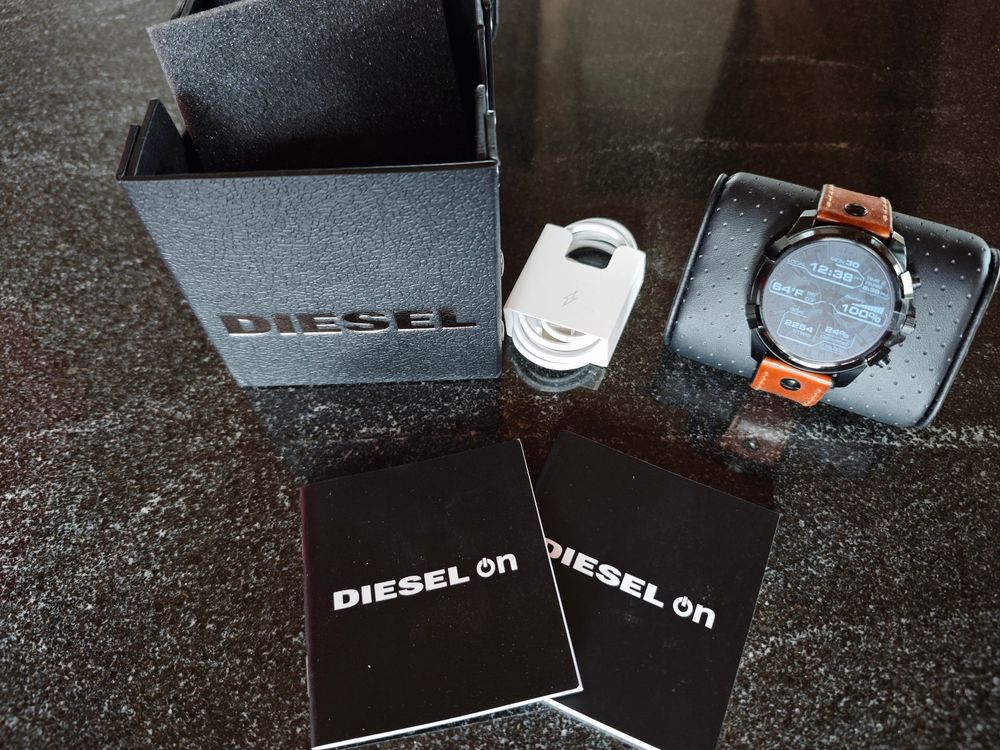Diesel ON Full Guard Smartwatch / DZT2002 | Kaufen auf Ricardo