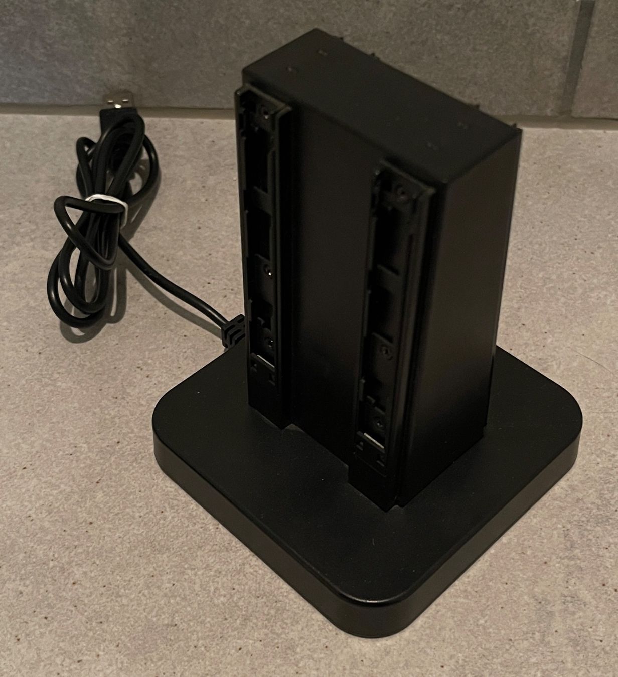 Nintendo Switch - Quad Charger für joy-con ab 1.- (Gebraucht) in Hinwil ...