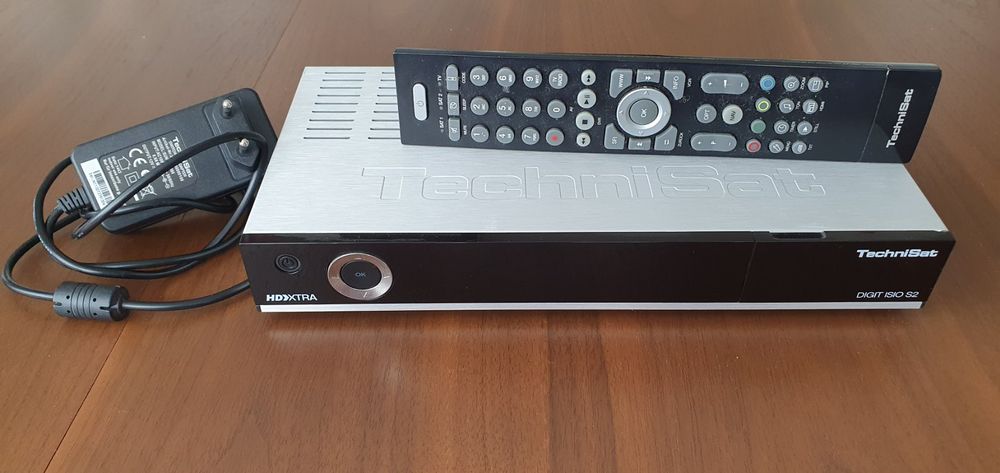 TechniSat Digit ISIO S2 Sat Receiver Digital mit Twin-Tuner (Gebraucht ...