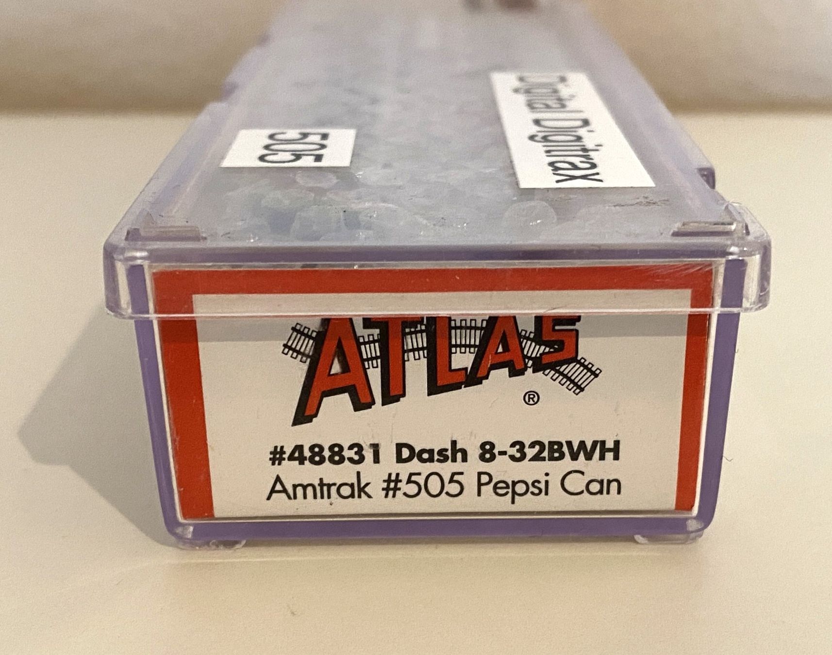 ATLAS Model 48831 US LOK AMTRAK 8-32BWH #505 PepsiCan digita (Neu und ...