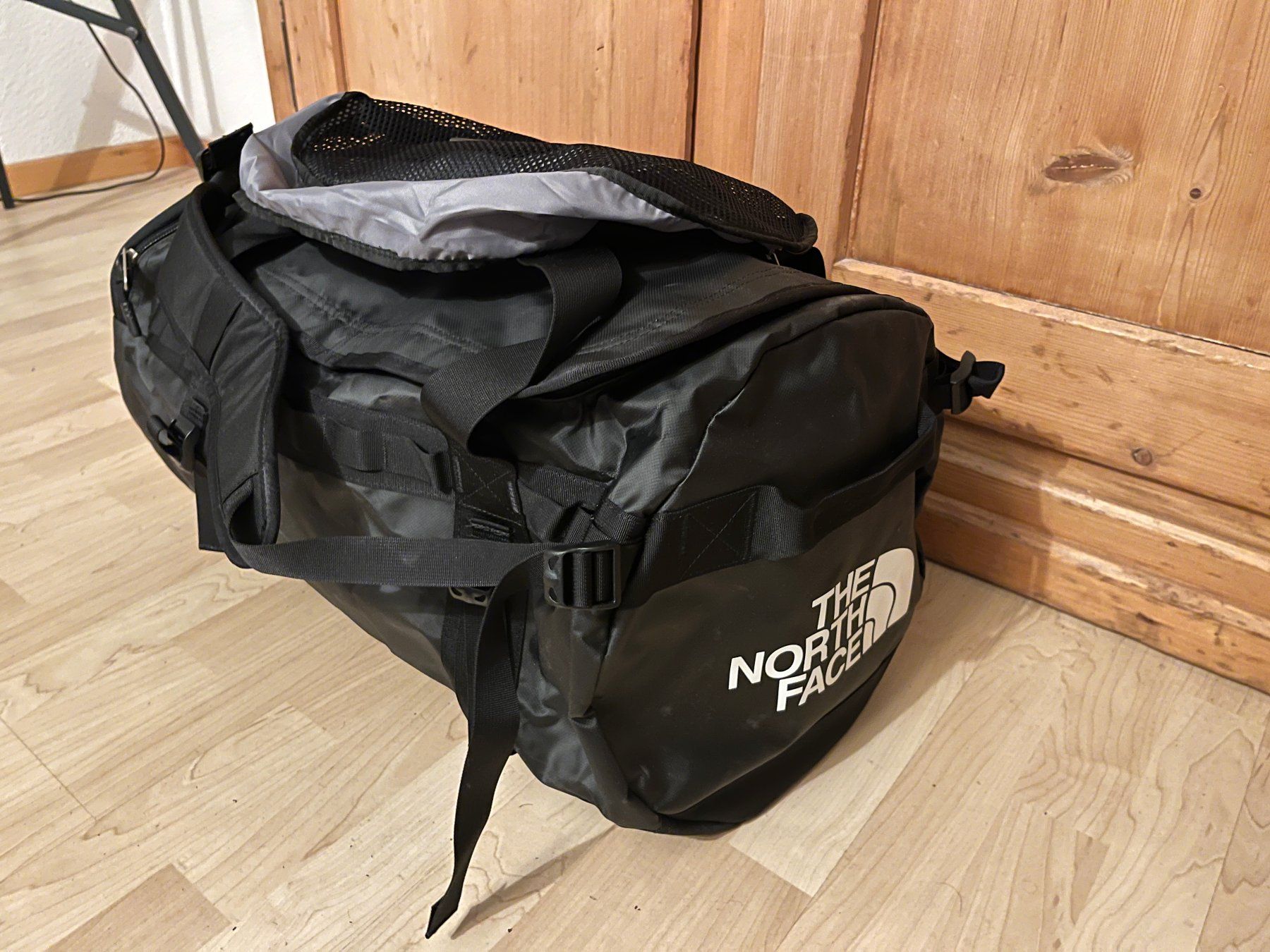 The North Face Base Camp Duffel Reisetasche Grösse M (Gebraucht) in St ...