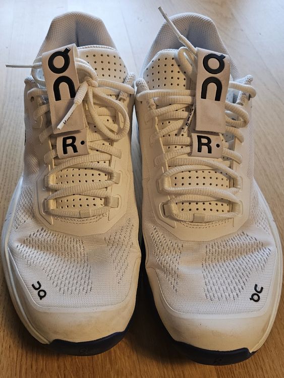 On Running the Roger Pro (Gebraucht) in Oberarth für CHF 89 – mit ...