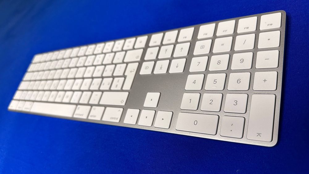 Apple Magic Keyboard (Neu (gemäss Beschreibung)) in Lyss für CHF 61 ...
