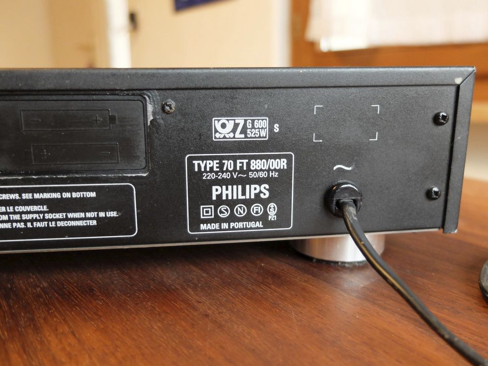 Hi-End Tuner PHILIPS FT 880 (Gebraucht) in Greppen für CHF 39 – mit Lieferung auf Ricardo kaufen
