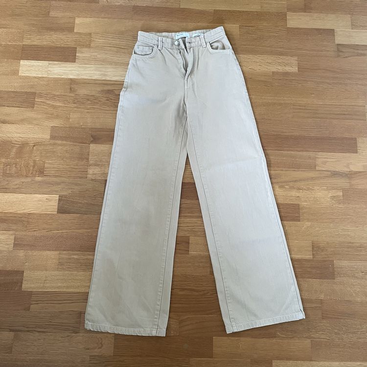 Bershka Wide Leg Jeans Beige Gr. 34 (Gebraucht) in Zell LU für CHF 3 – mit Lieferung auf Ricardo ...