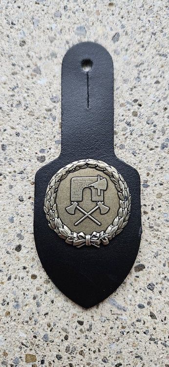 Brustanhänger Tenü Ausgang *** | Kaufen auf Ricardo