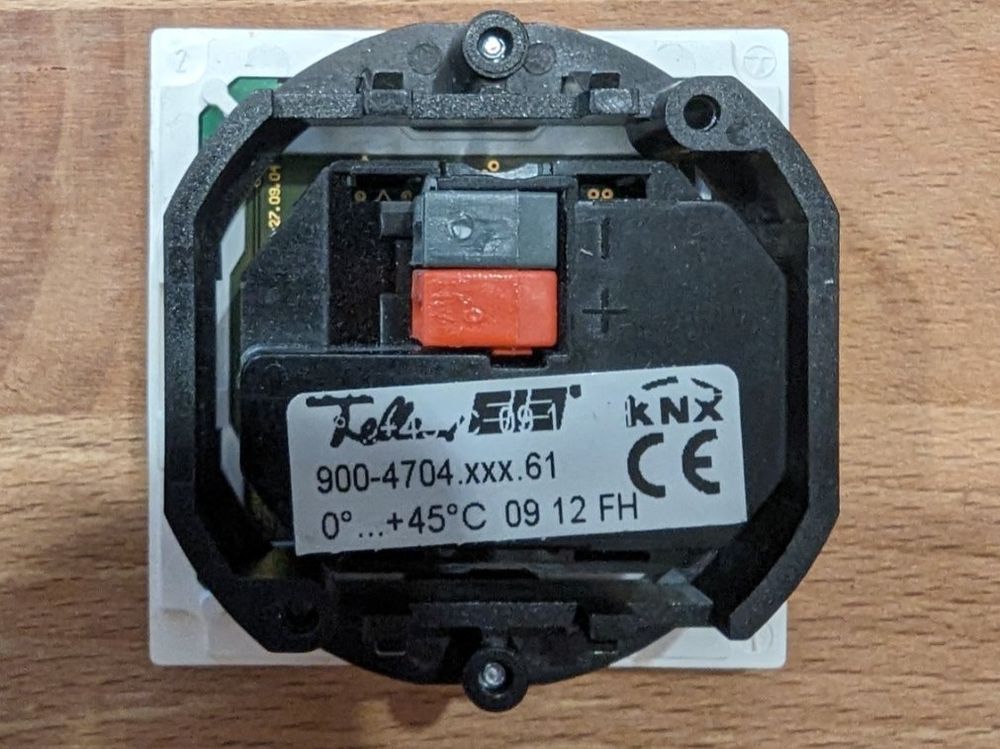 KNX Taster 4fach mit 2 Taster Abdeckung Feller | Kaufen auf Ricardo