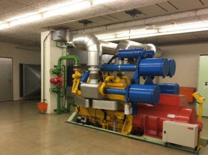 2 Notstromaggregate (Diesel + Notstromaggregat) (Gebraucht) in ...