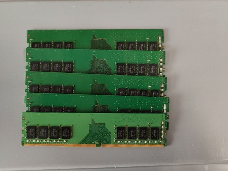 lot de 5x Hynix 8 Go, 2400 MHz, DDR4 8 Go, DDR4 | Kaufen auf Ricardo