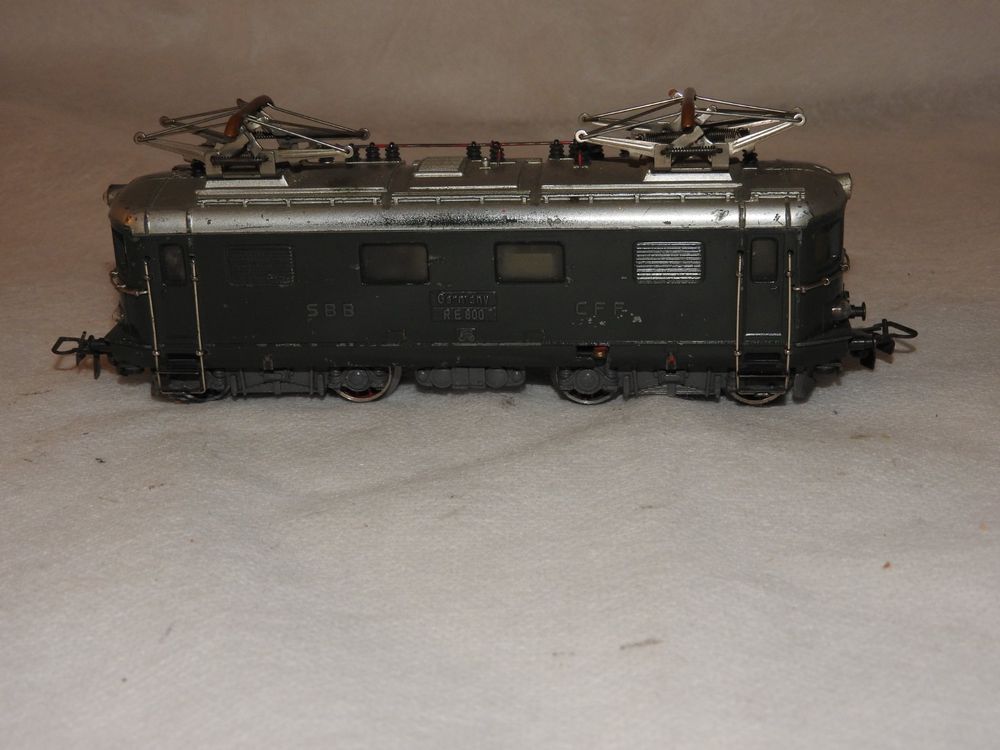 Märklin RE 800, SBB Re 4/4, grün (Gebraucht) in Satigny für CHF 250 ...