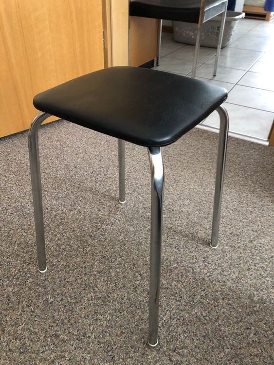 Der Hocker (Gebraucht) in Leukerbad für CHF 5 – mit Lieferung auf ...