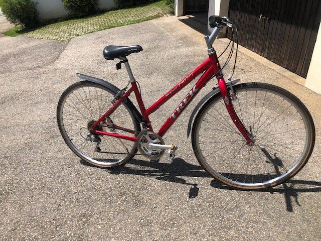Vélo femme TREK Multitrack 720 (Gebraucht) in Chézard St Martin für CHF ...