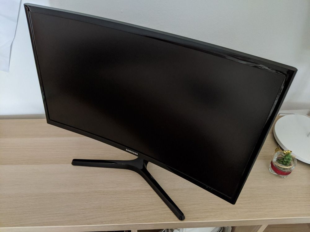 Samsung C24F396FHU 24" curved Monitor (Neu (gemäss Beschreibung)) in ...