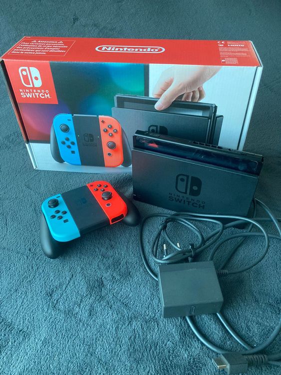 Nintendo Switch Neon-Rot/Neon-Blau in OVP | Kaufen auf Ricardo