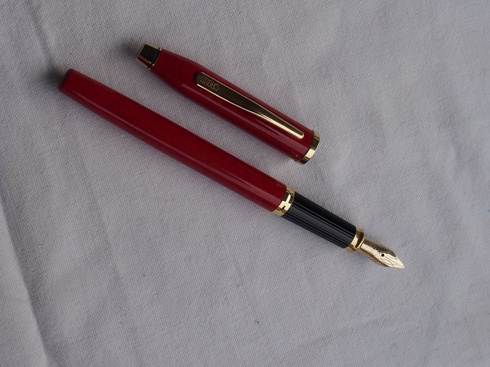 Stylo de prestige CROSS en laque rouge. Neuf (Gebraucht) in Meyrin für ...