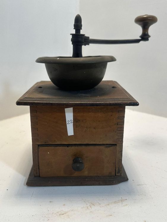 Antike Kaffeemühle Handkaffeemühle Retro Mühle Vintage Deko (Gebraucht) in Madiswil für CHF 15 ...