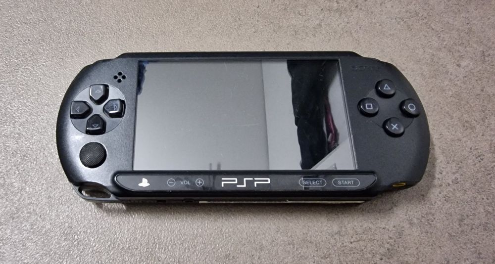 PSP Street / PSP E1004 - schnelle Lieferung! (Gebraucht) in Pratteln ...