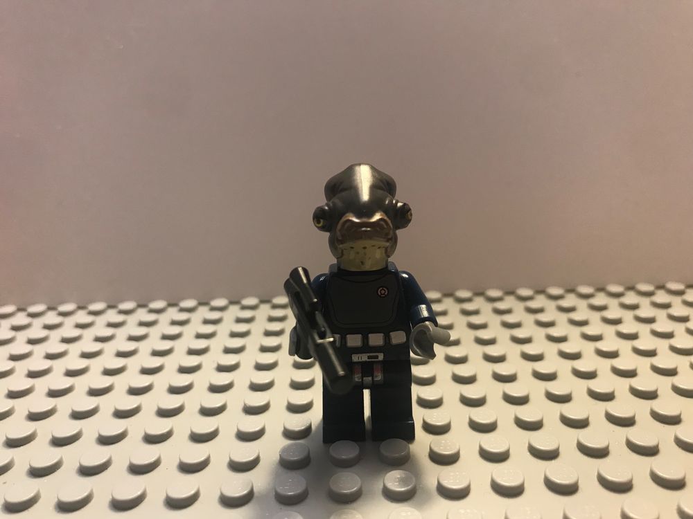 Lego Star Wars Mini Figur Admiral Raddus (sw0816) (Gebraucht) in Basel ...