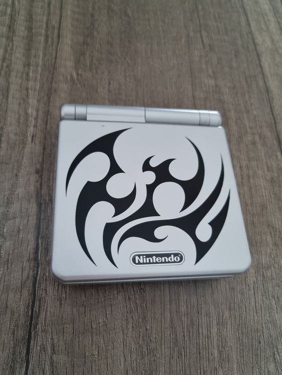 Gameboy Advance SP Tribal + Ladekabel Nintendo Original+Etui (Gebraucht ...