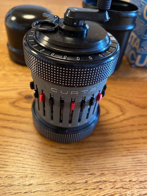 Mechanische Rechenmaschine CURTA 2 (Gebraucht) in für CHF 1230 – nur ...