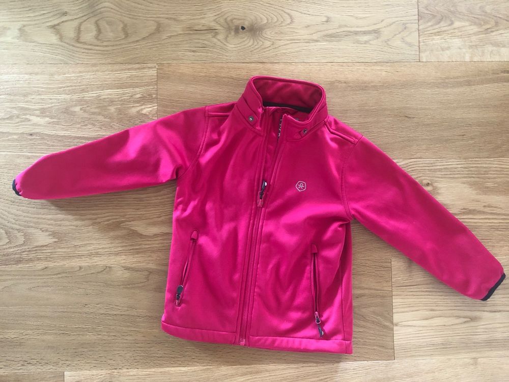 Mädchen Softshell Jacke 104/110 (Gebraucht) in Wädenswil für CHF 7 – mit Lieferung auf Ricardo ...