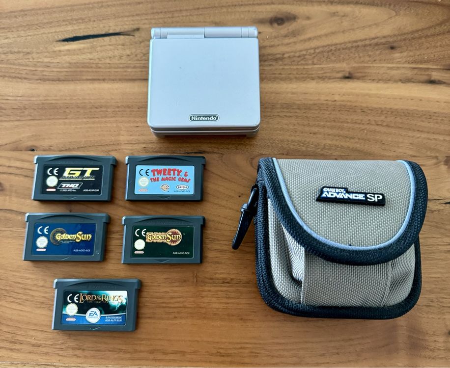 Gameboy Advanced SP mit 5 Spielen und Hülle | Kaufen auf Ricardo